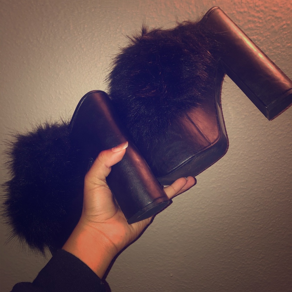 Yru Platform Heels - Gem